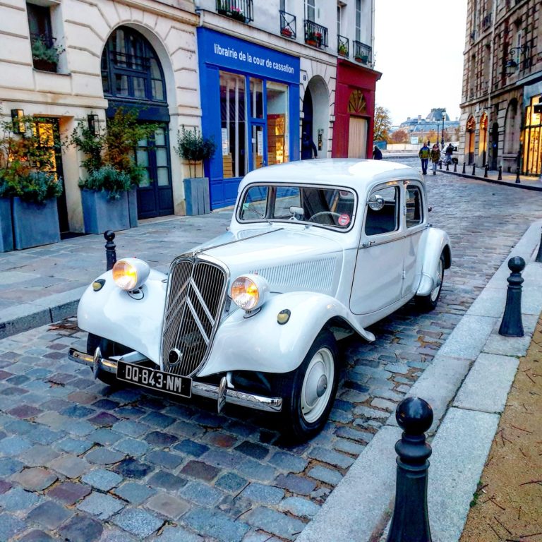 OldtimersParis.com : Vintage Car Tours In Paris by Traction